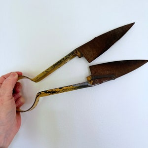 Vintage Rustic Shears, Farmhouse Kitchen, Garden Shed, Chippy Farm Tool ...