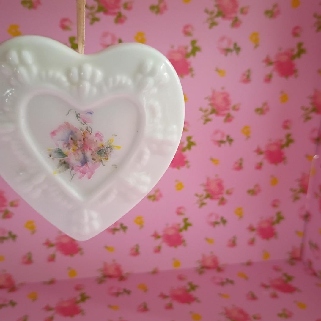 Vintage Heart Shaped Scent Diffuser. Heart and Roses Ornament - Etsy