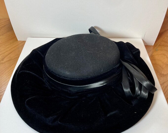 Beautiful Vintage Wool and Velvet Hat - Etsy