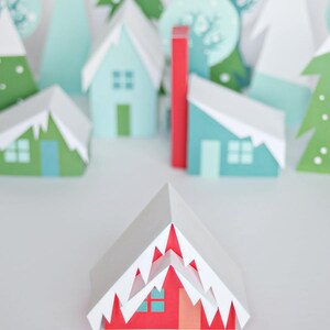 3D Printable Holiday Houses in the Woods - Christmas Village - Paper ...
