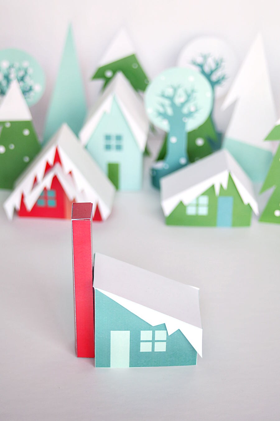 3D Printable Holiday Houses in the Woods - Christmas Village - Paper ...