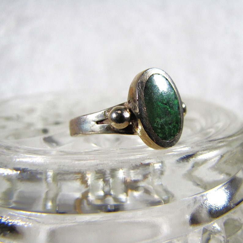 Anillo de plata de ley y malaquita verde, piedra ovalada rústica, talla ...