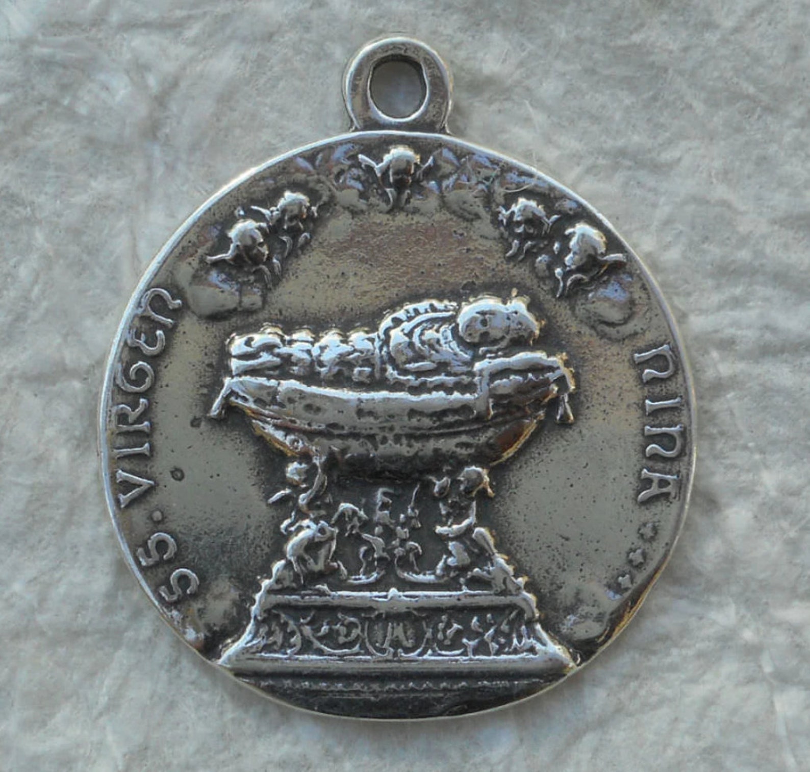 MEDAL, Virgin Mary as an Infant/blank Reverse - Etsy