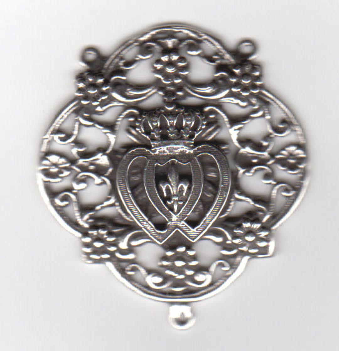 Center – Ornate Twin Hearts - Etsy