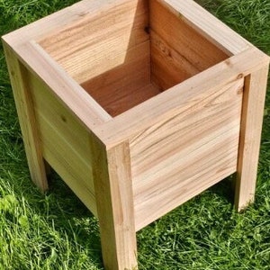 Laser Engraved Personalized Cedar Planter. Fully Assembled Box. - Etsy
