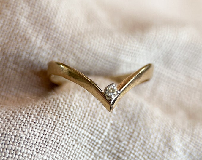 Vintage Diamond Chevron Solitaire Engagement Ring, Retro Jewelry From ...