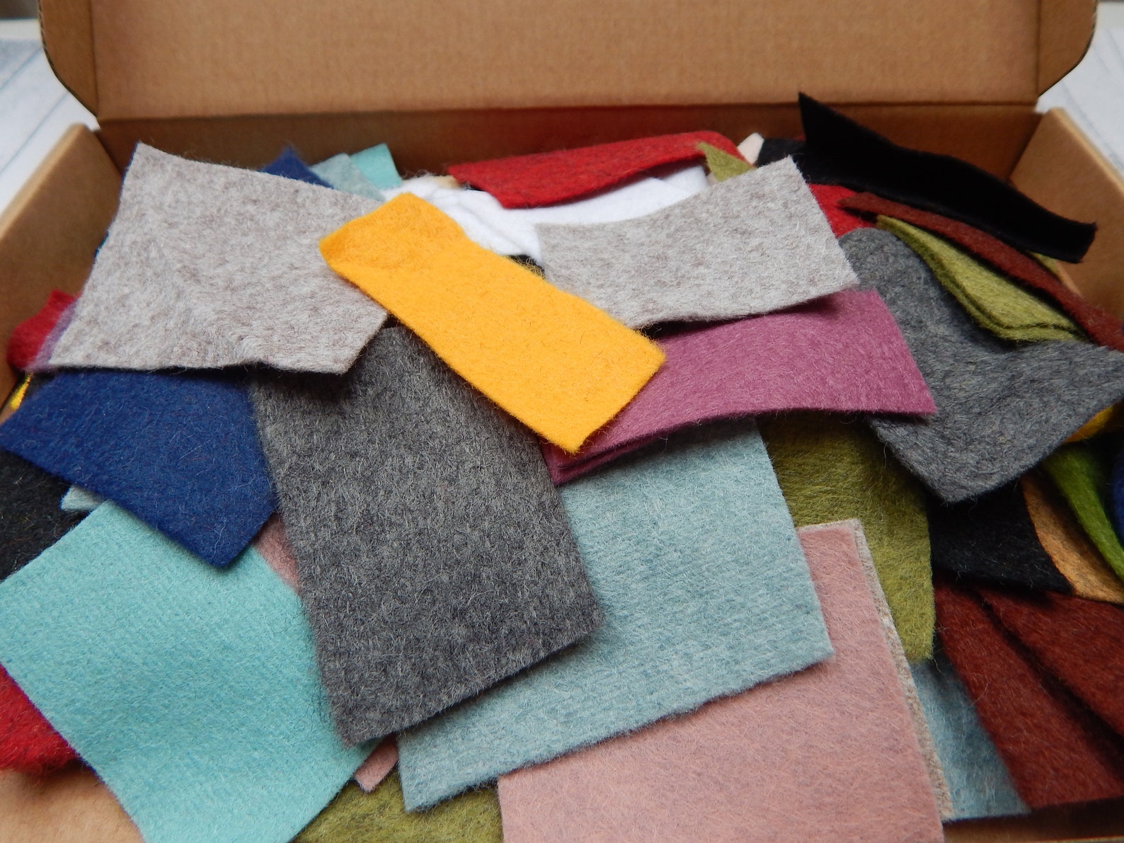 Mulitcoloured Felt Scraps Fabric off Cuts for Crafts 50g - Etsy UK