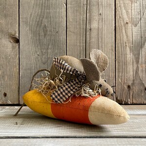 Primitive Candy Corn Mouse, Fall Decor, Halloween Decor - Etsy