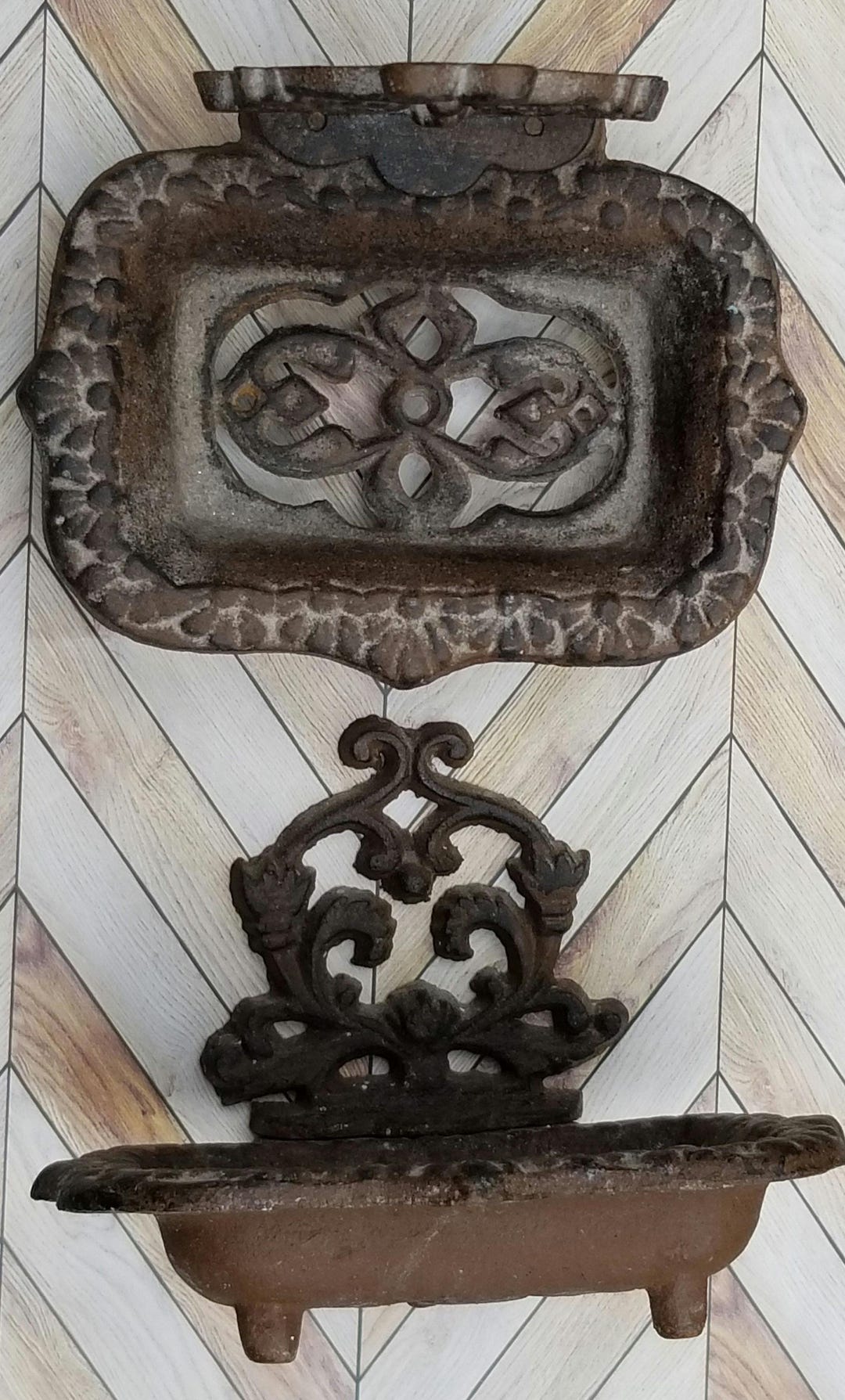 2 Vintage Rustic Cast Iron Soap Dishes Sponge Holder Bathroom ...