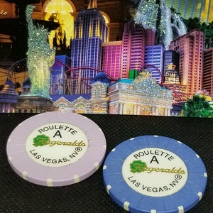 Rare Vintage Fitzgeralds Las Vegas Casino Roulette Chips Fitz Souvenir ...