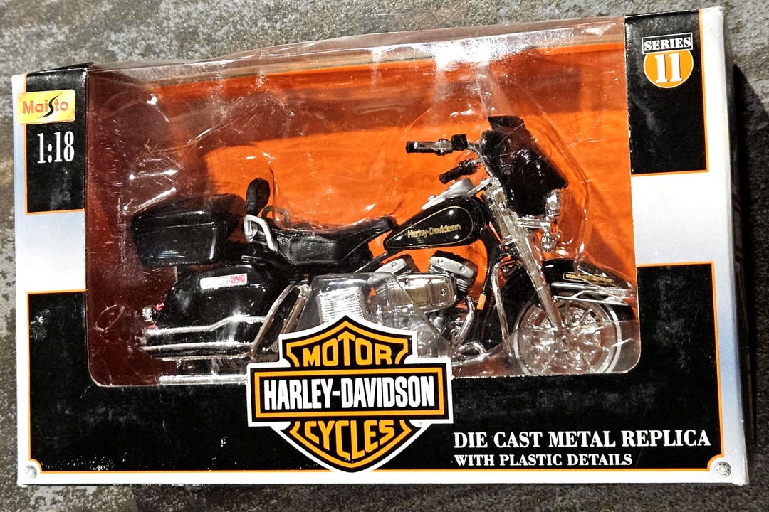Vintage Harley Davidson Die Cast Motorcycle in Original Box Harley ...