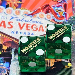 Very Rare Hooters Las Vegas Green Dice & Cards Real Crapstable Dice ...