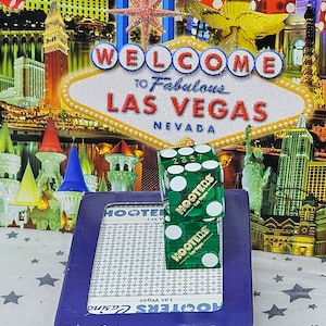 Very Rare Hooters Las Vegas Green Dice & Cards Real Crapstable Dice ...