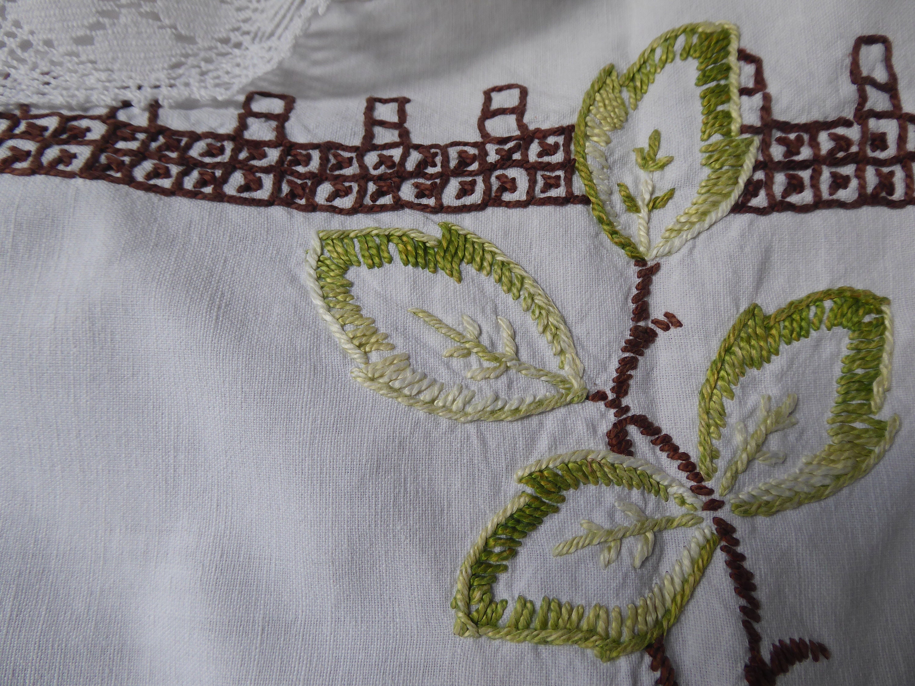 Vintage French Hand Embroidered Linen Tablecloth - Etsy
