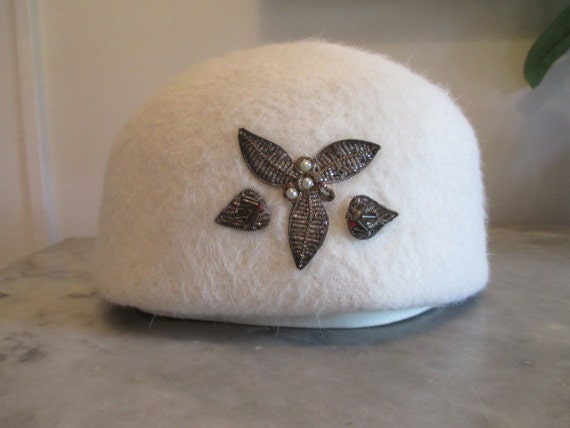 1950s 1960s Creamy White Felted Fur Bubble Toque Hat … - Gem