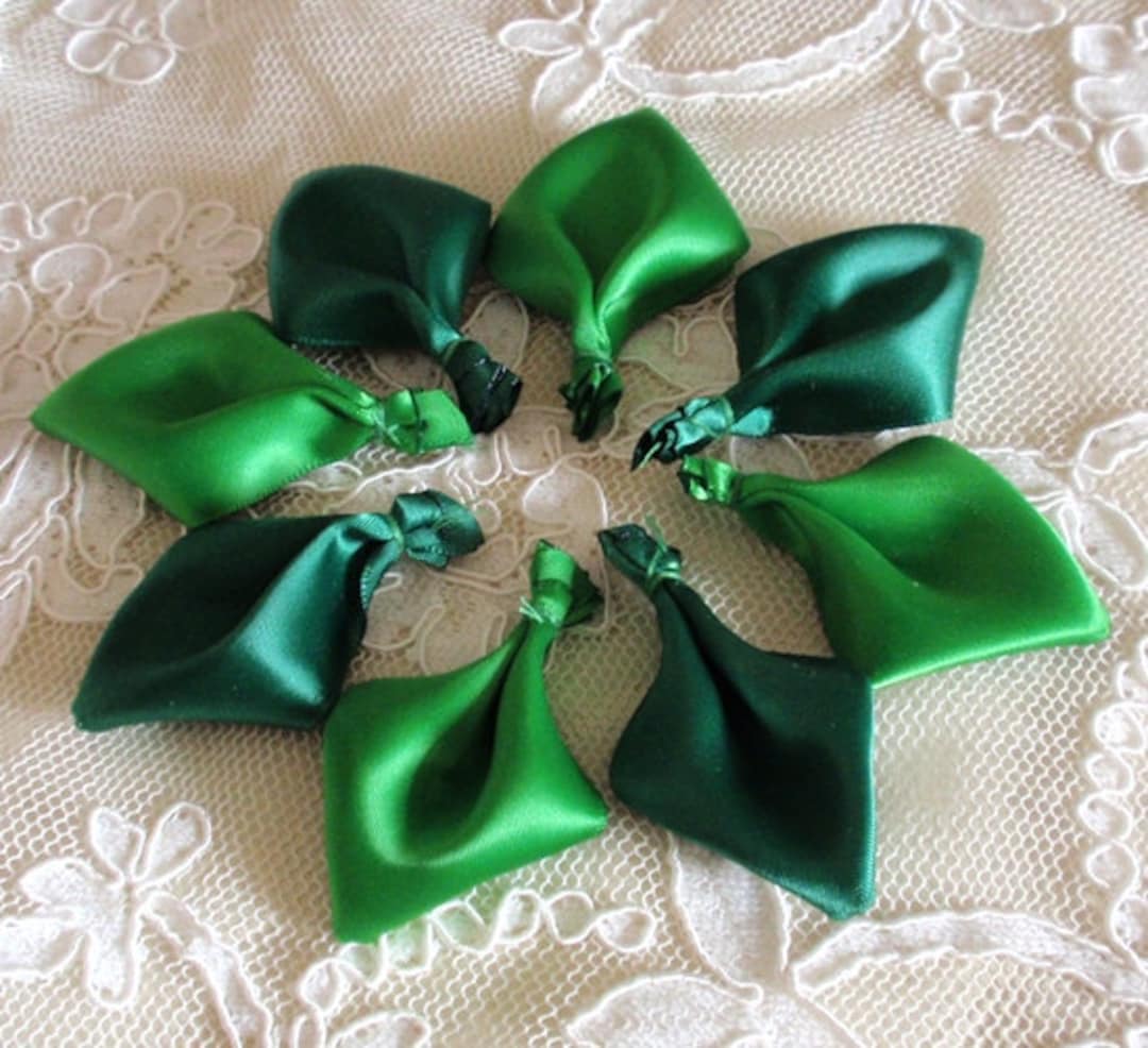 8 Handmade Ribbon Leaves (1.5x2-1/4 Inch) in Emerald, Hunter MY-277-01 ...