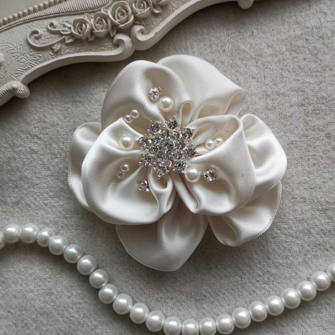Handmade Ribbon Flower Ribbon Roses Satin Flower in Antique White and ...