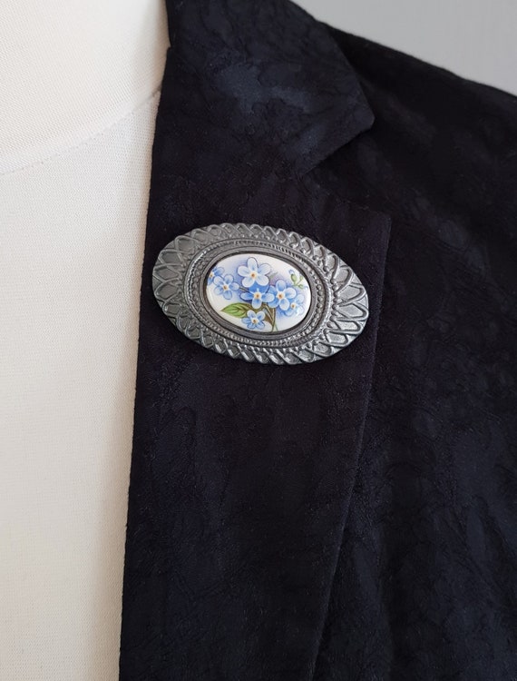 Vintage Pewter and Painted Porcelain Oval Brooch Pin,… - Gem