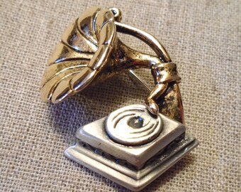Gramophone pin | Etsy