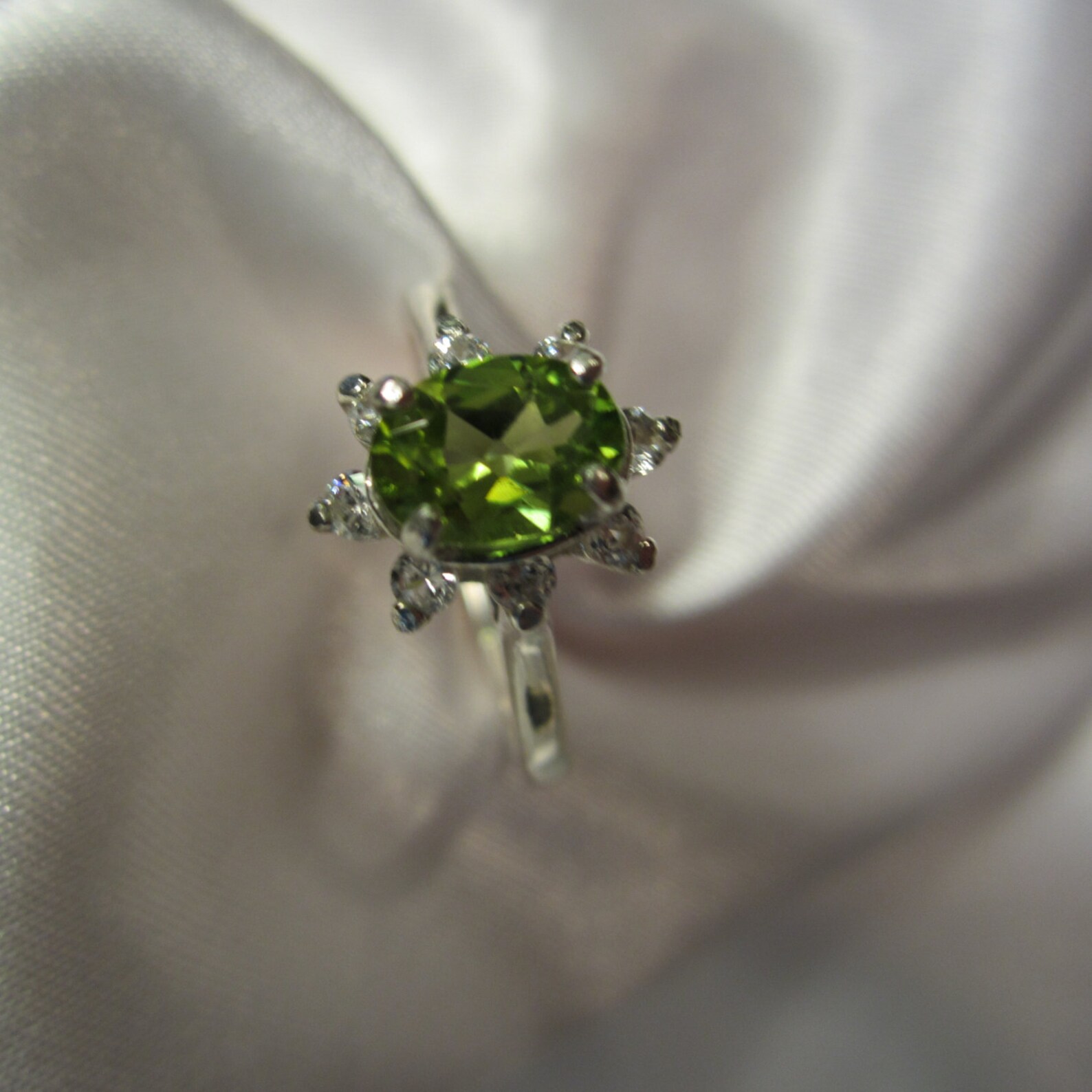 Natural Oval Peridot Ring With Sapphire Accents - Etsy