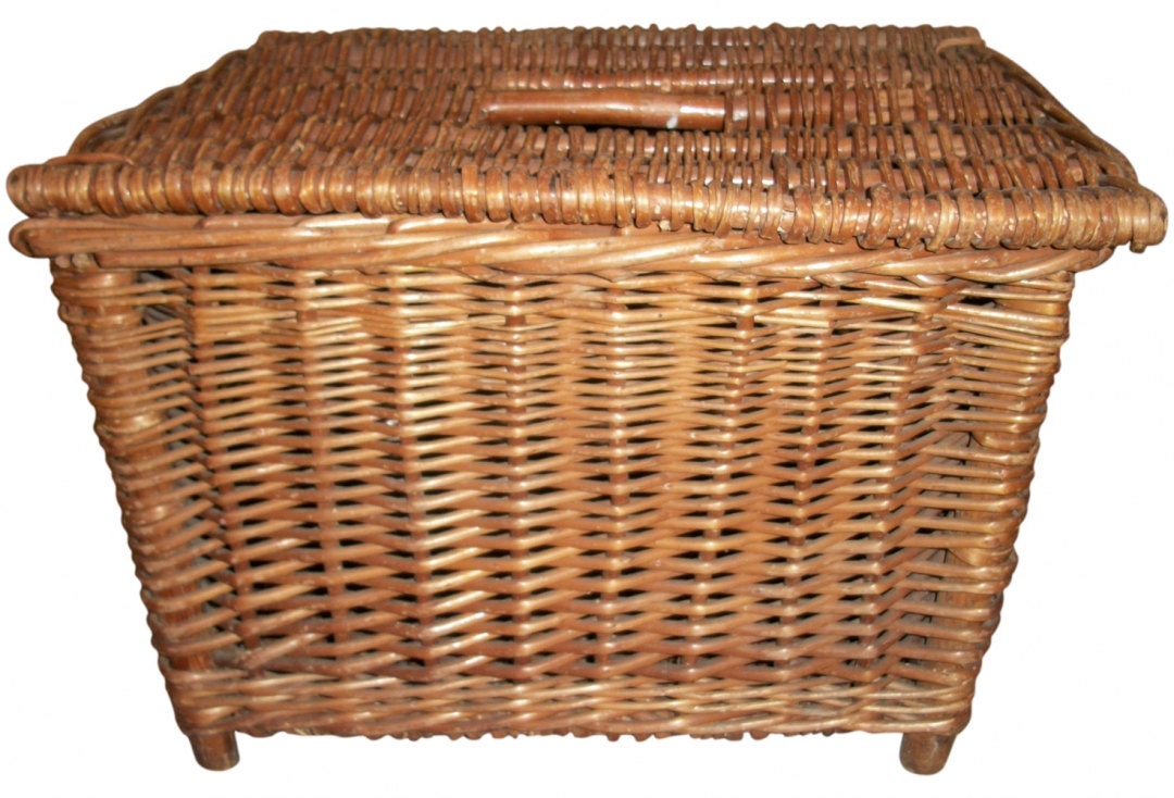 English Wicker Fish Basket W/strap - Etsy