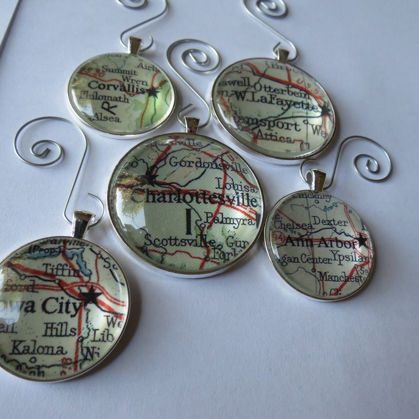 University Map Gift Custom College Ornaments, Alumni Grad ...