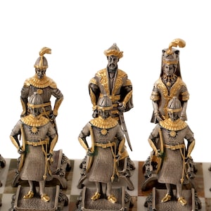Zar Vs Gengis Khan: Ultra Luxurious Limited Edition Chess Set - Etsy UK