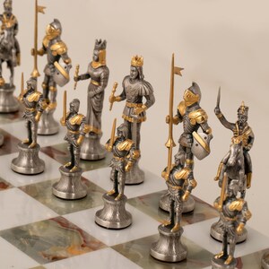CARLO MAGNO - Emperor of the Holy Roman Empire: Chess Set Finished in ...