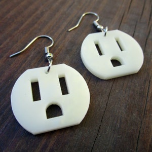Electrical Outlet Earrings, Power Plug Socket Face, Weird Funny ...