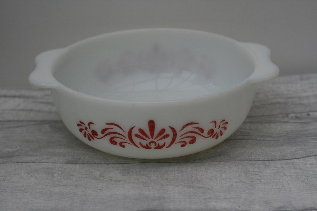 Pyrex Casserole Dish in Red Scroll Pattern, Basin, Kitchenalia - Etsy