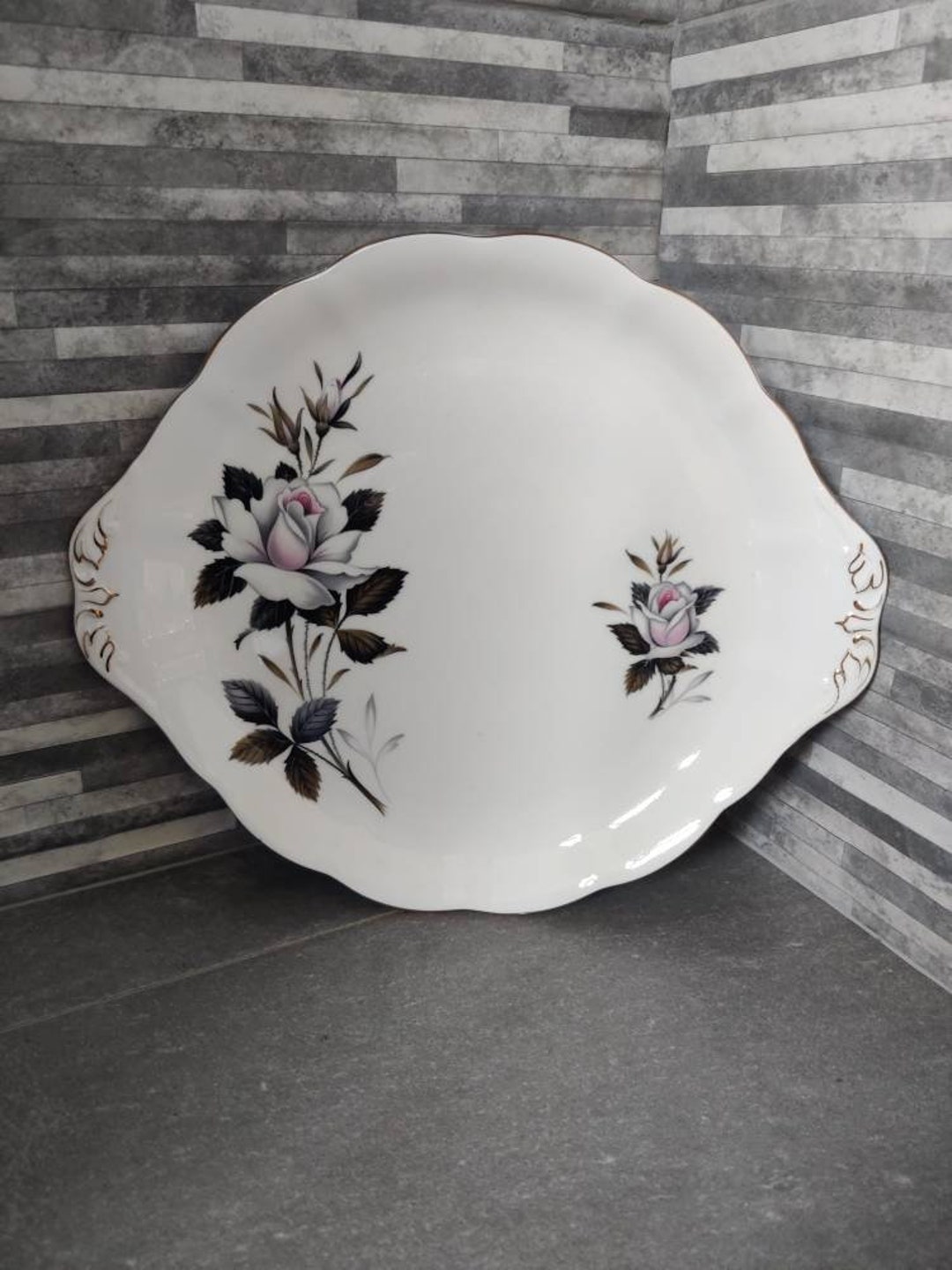 Royal Albert Queen's Messenger Cake Plate - Etsy