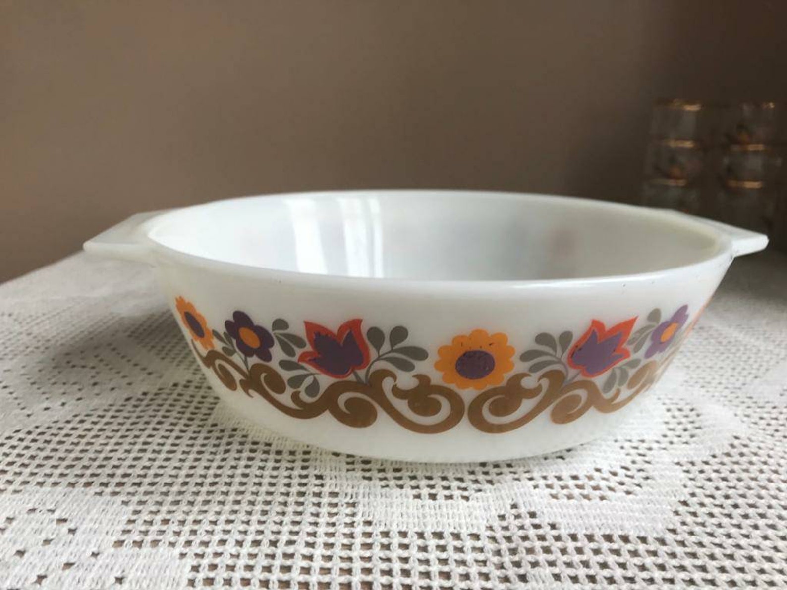 Pyrex Casserole Dish in Briarwood Pattern Basin Kitchenalia - Etsy