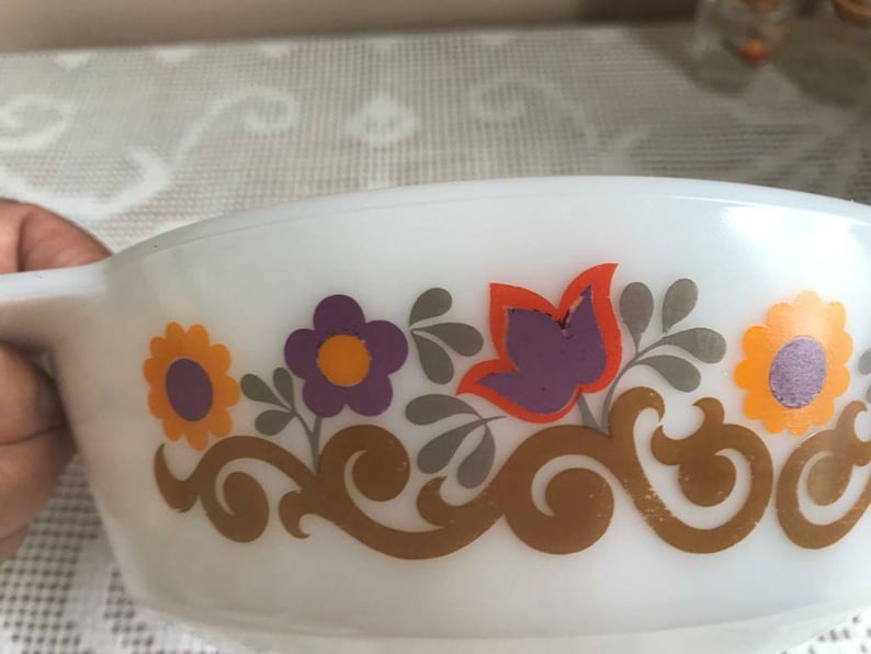 Pyrex Casserole Dish in Briarwood Pattern Basin Kitchenalia - Etsy