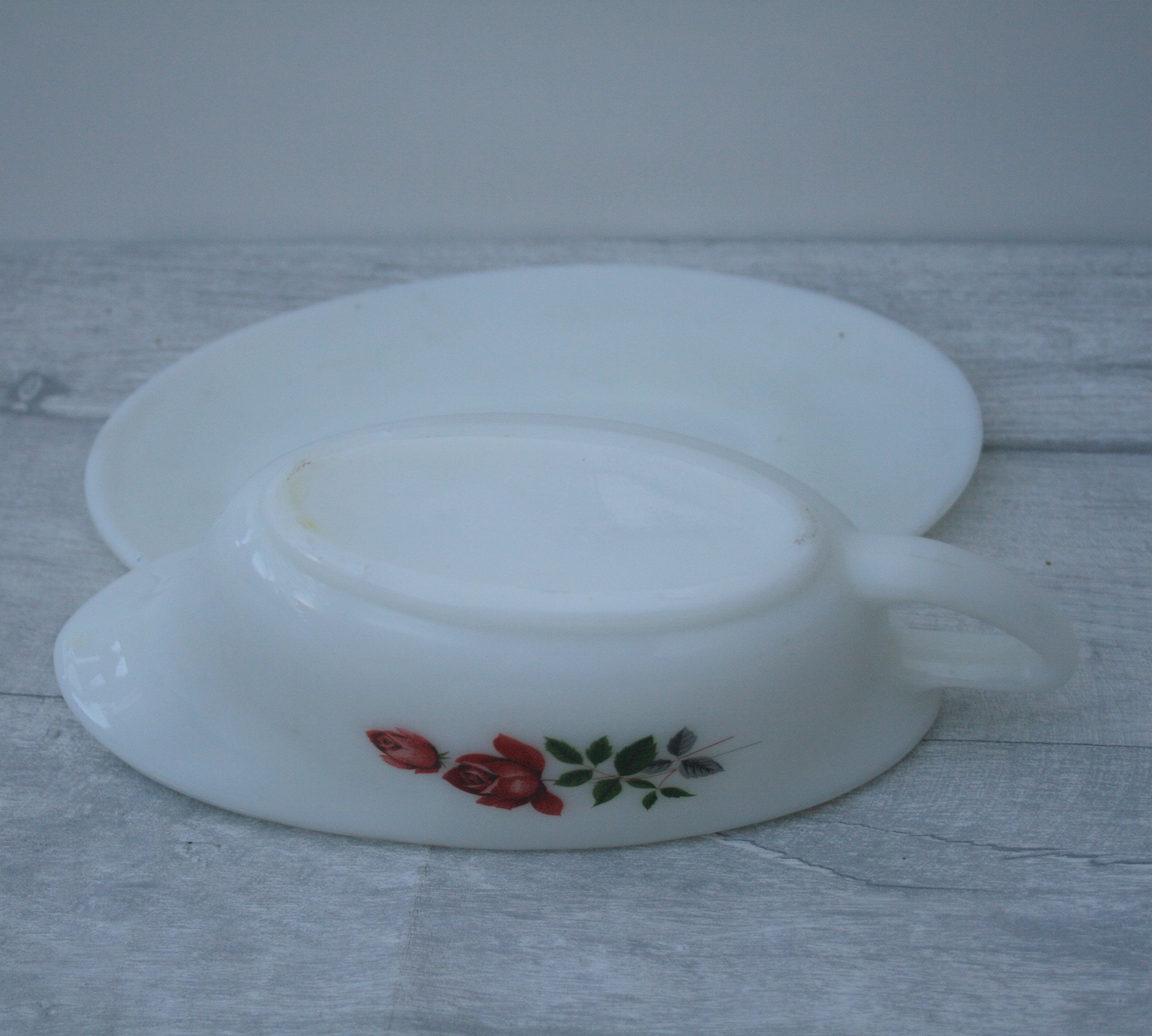 Pyrex Gravy Boat / Jug With June Rose (1964) Design. Made in England by ...