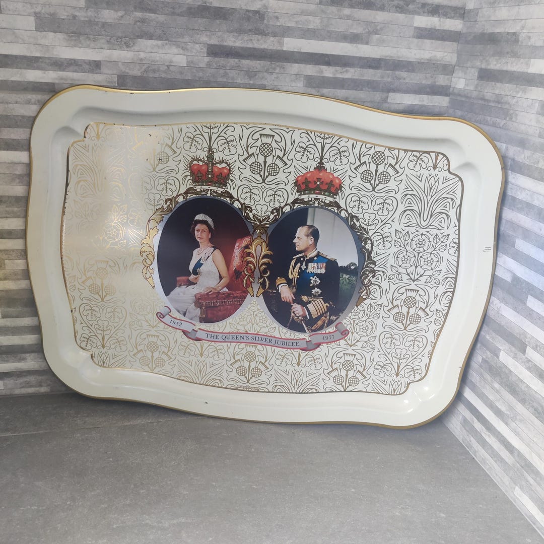 Large Vintage Serving Tray, Queen Elizabeth, Silver Jubilee, Royal ...