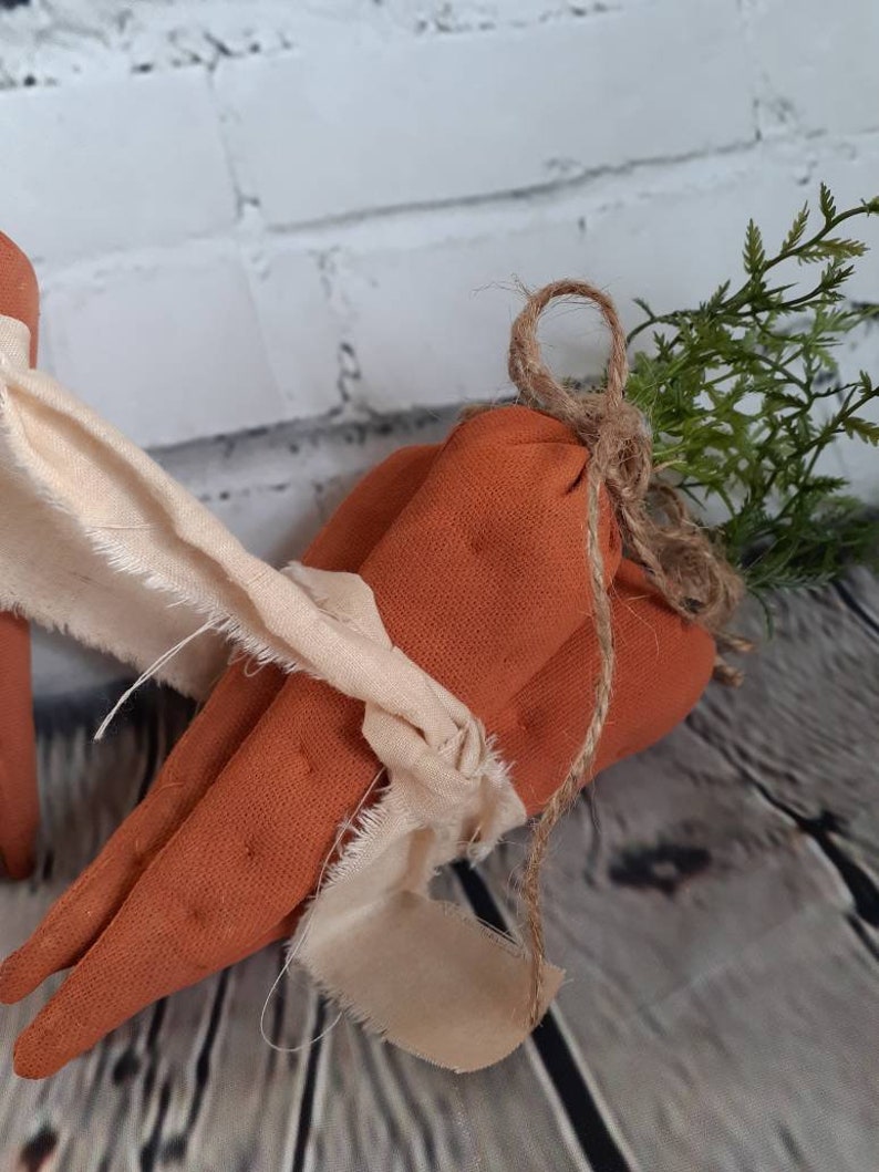 Easter Carrots Bunch of 3 Grunged Carrots Primitive - Etsy