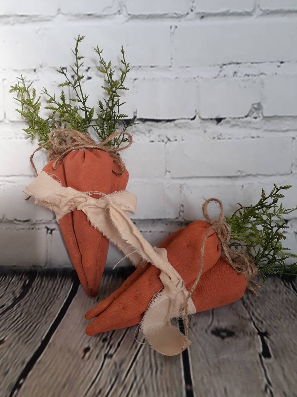 Easter Carrots Bunch of 3 Grunged Carrots Primitive - Etsy
