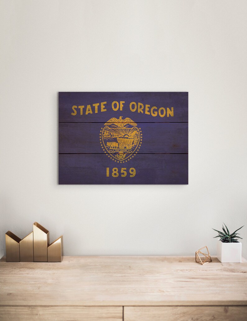 Oregon State Flag on Wood Pallet / Oregon Flag Print / Oregon Wall Art ...