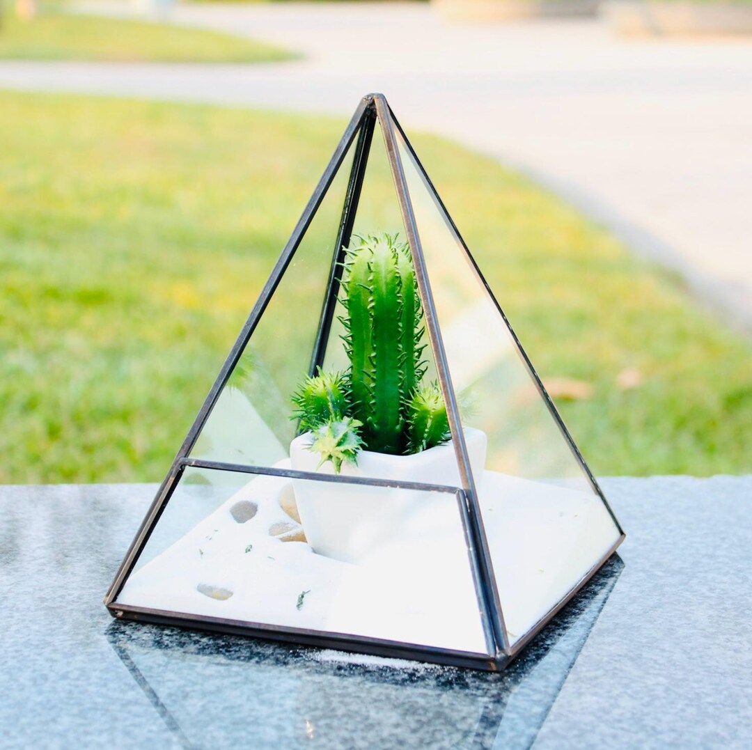 GLASS ONLY: Sitting Black Pyramid Geometric Glass Terrarium - 7.5 Inch ...