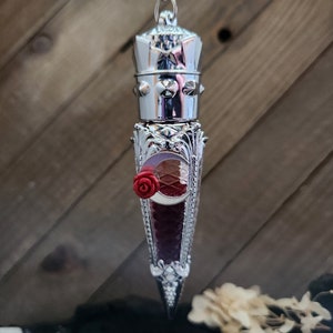 Vampire Blood Elixir - Goth Vial Necklace - Cosplay Jewelry - Vampire ...