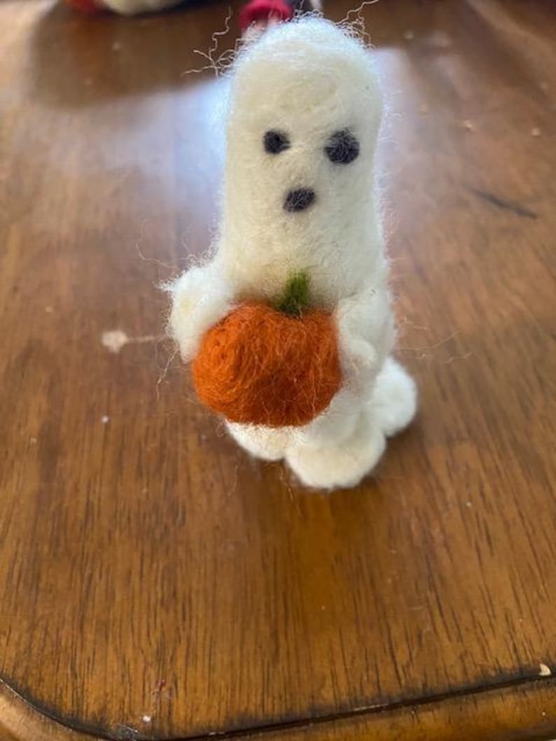Needle Felted Halloween Ghost - Etsy