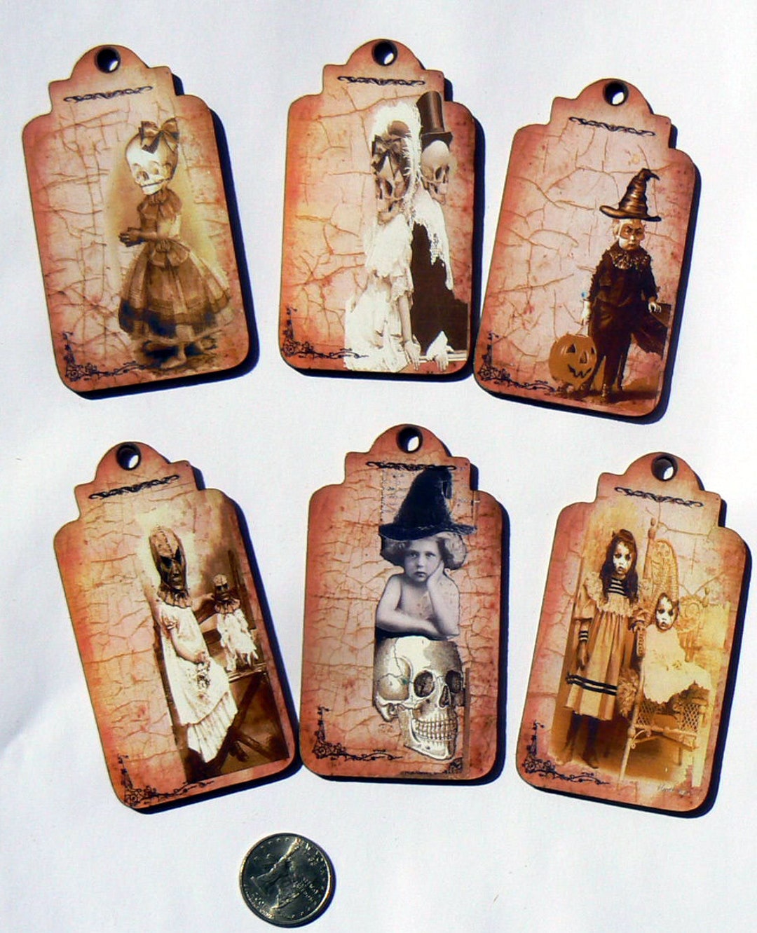 6 Wooden Scary Tags, Halloween Themed - Etsy
