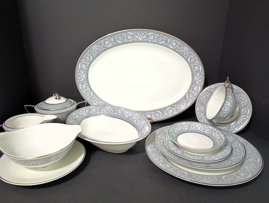Mid Century Vogue Prelude Dinnerware. 6-piece Place Settings and ...