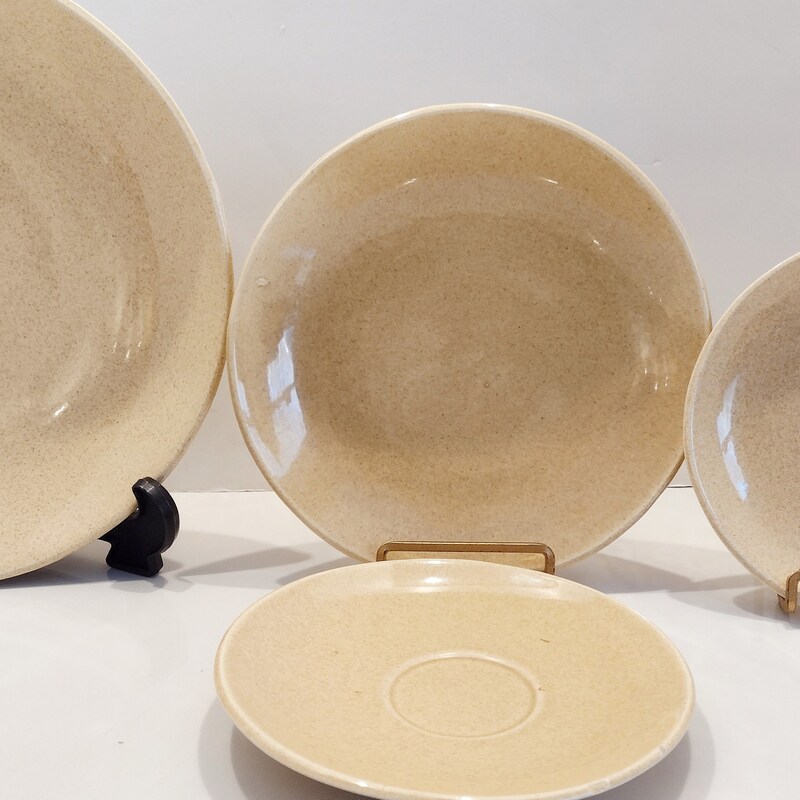 Red Wing Plates - Etsy