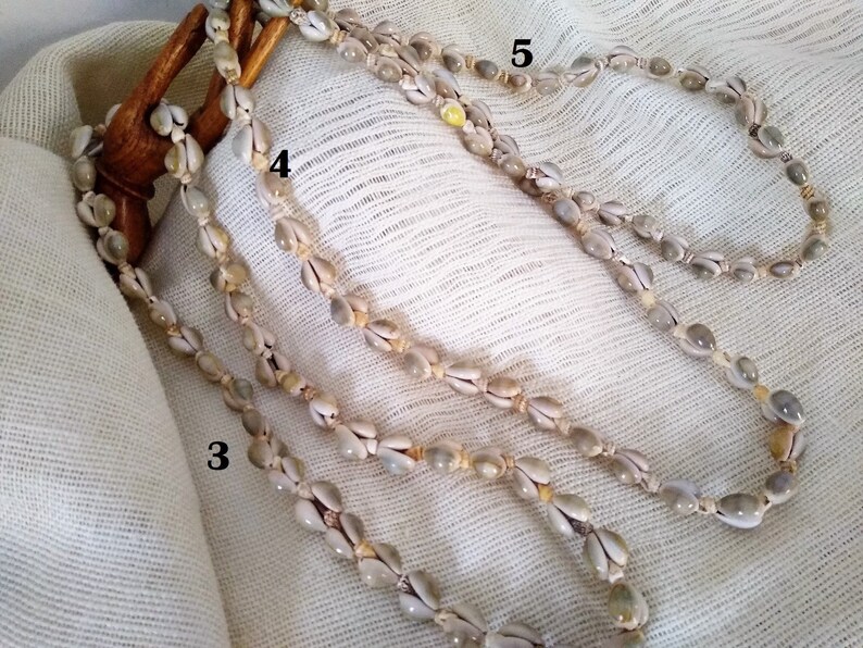Vintage Hawaiian Sea Shell, Beads and Vintage Plastic Plumeria Leis - Etsy