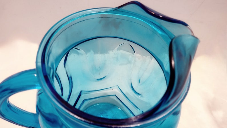 Anchor Hocking Colonial Blue Tulip 80 Ounce Glass Pitcher. - Etsy