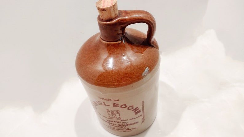 Vintage Daniel Boone Kentucky Straight Bourbon Whiskey 1/2 Gallon Jug ...