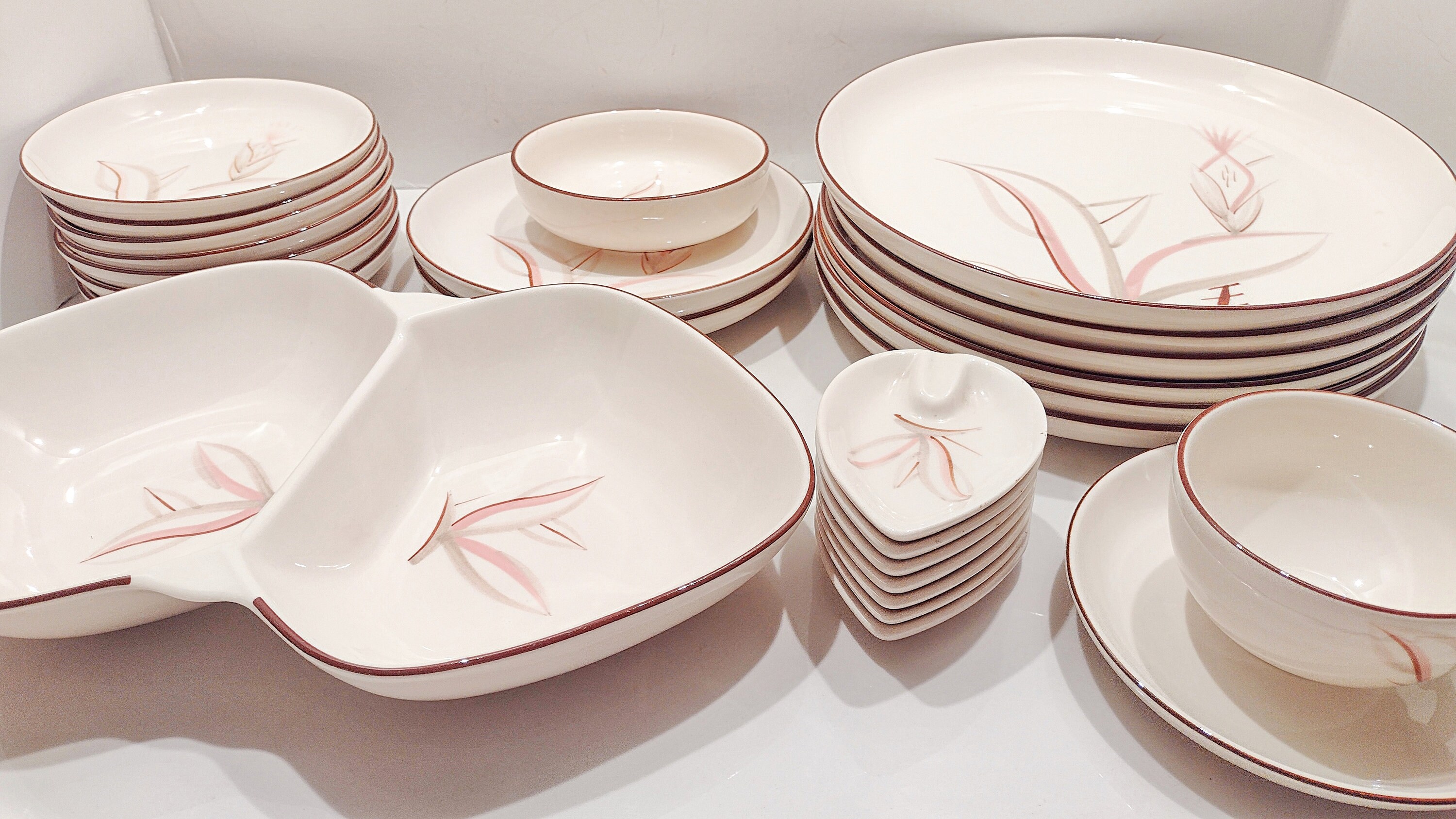 Mid Century Modern Winfield Dragon Flower Dinnerware From the 1940s ...