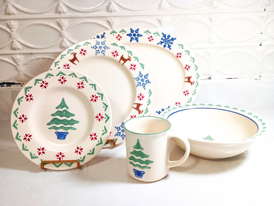 Vintage Pfaltzgraff Nordic Christmas Dinnerware. Blue Snowflakes ...