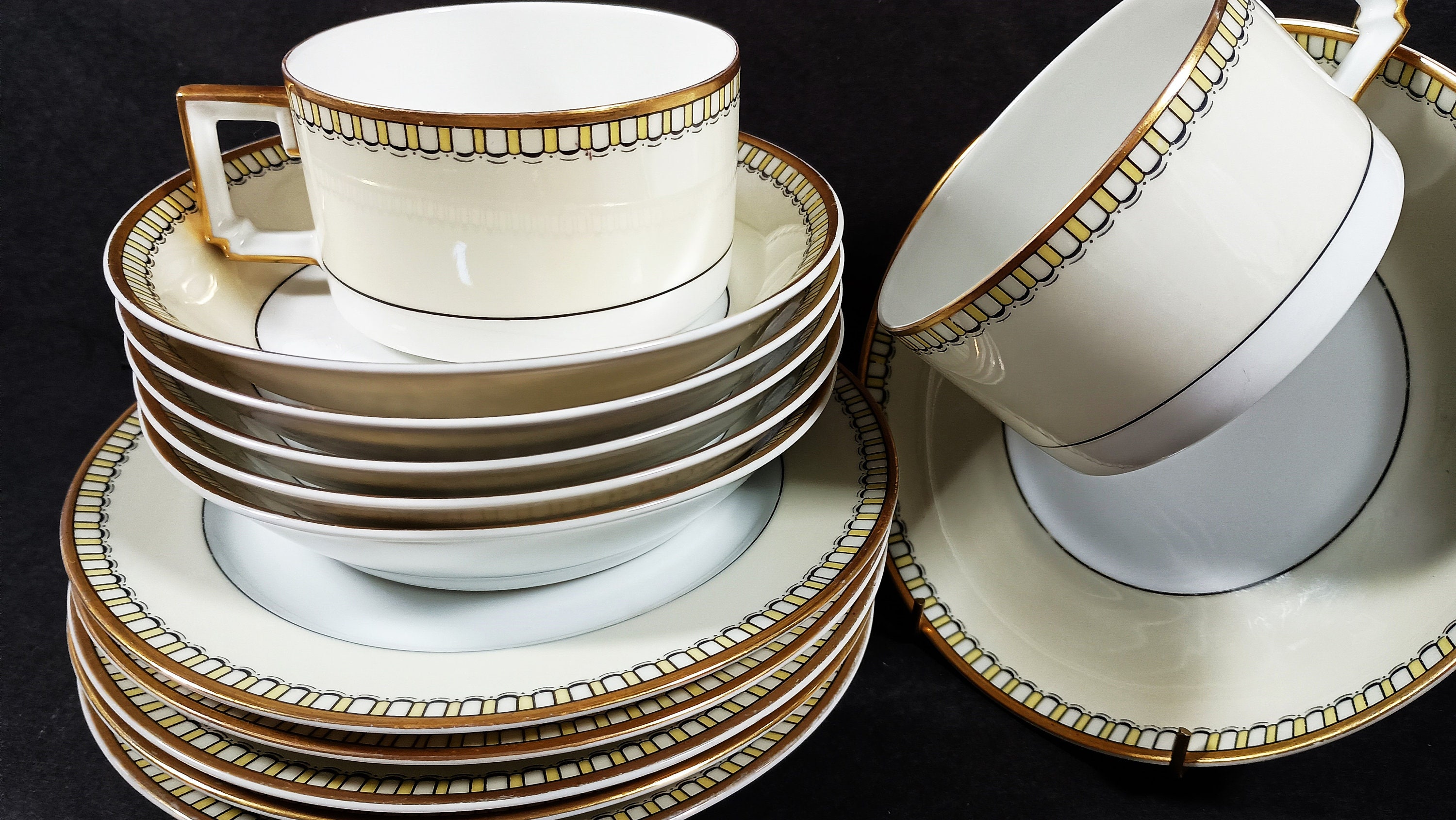 13-piece Set of Heinrich and Co H&C Selb Bavaria HC287 Art 13-piece Set of Heinrich and Co H&C Selb Bavaria HC287 Art
